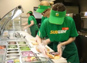 What Age Does Subway Hire? Requirements & Salaries