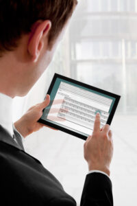 How To Reply To A Job Offer Email: Tips & Samples