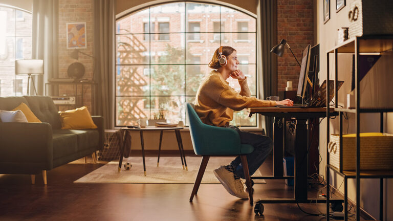Remote Workforce and Permanent WFH: Challenges & Solutions for 2025